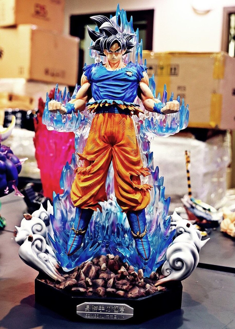 [Statue] God Studio #1 – UI Goku – 1/4